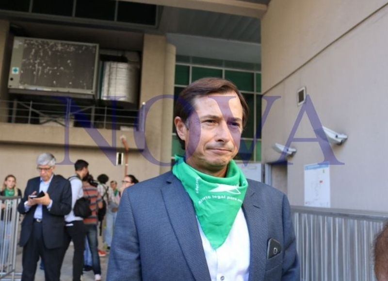 Lipovetzky empezó a caminar los barrios prometiendo obras y los vecinos ...